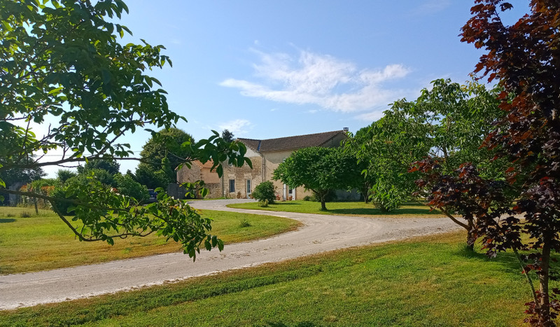 House for sale in Ruffec - Charente - Well presented 6 bedroom house ...