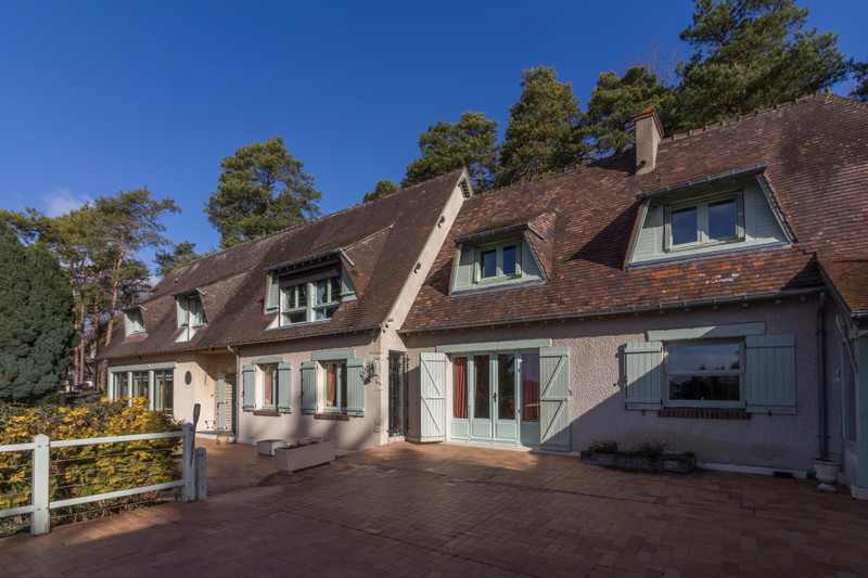 House for sale in Pacy-sur-Eure - Eure - Large country villa with a heated indoor swimming pool ...