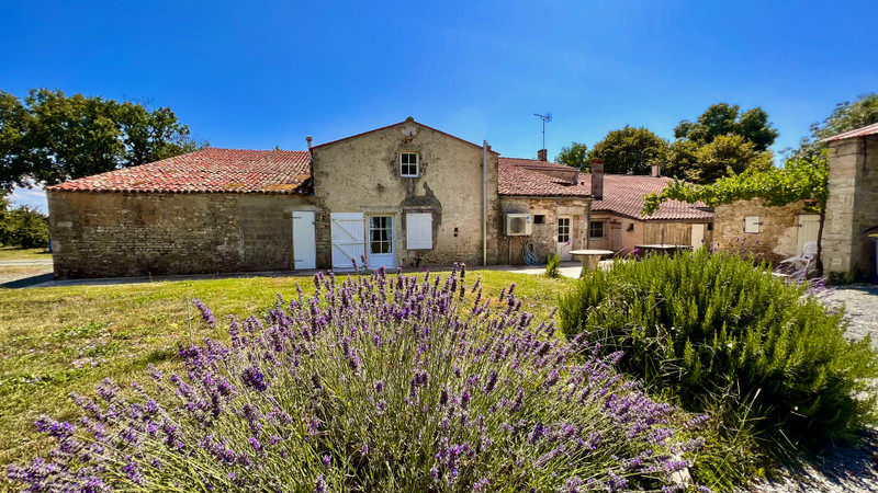 House for sale in Breuil-la-Réorte - Charente-Maritime - Beautiful ...