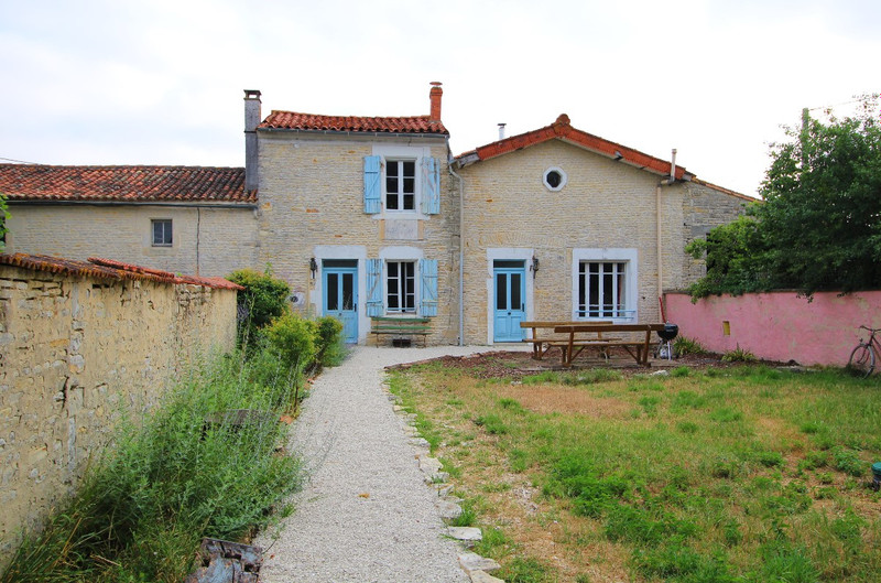 House for sale in Villemain - Deux-Sèvres - Characterful home in a ...