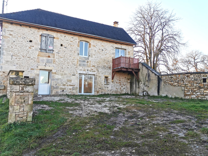 House for sale in Thenon - Dordogne - Stone house to finish renovating ...