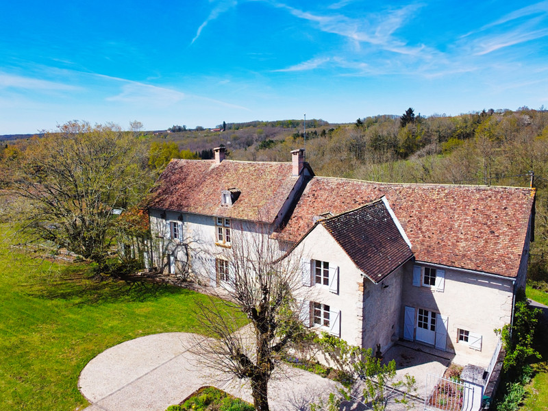 Authentic 16th century Manor House, completely restored.